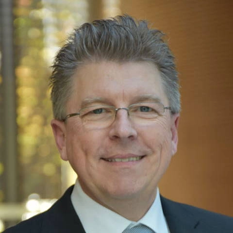 Offices & contacts | Swiss Re