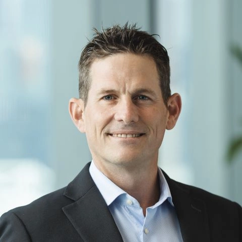 Offices & contacts | Swiss Re