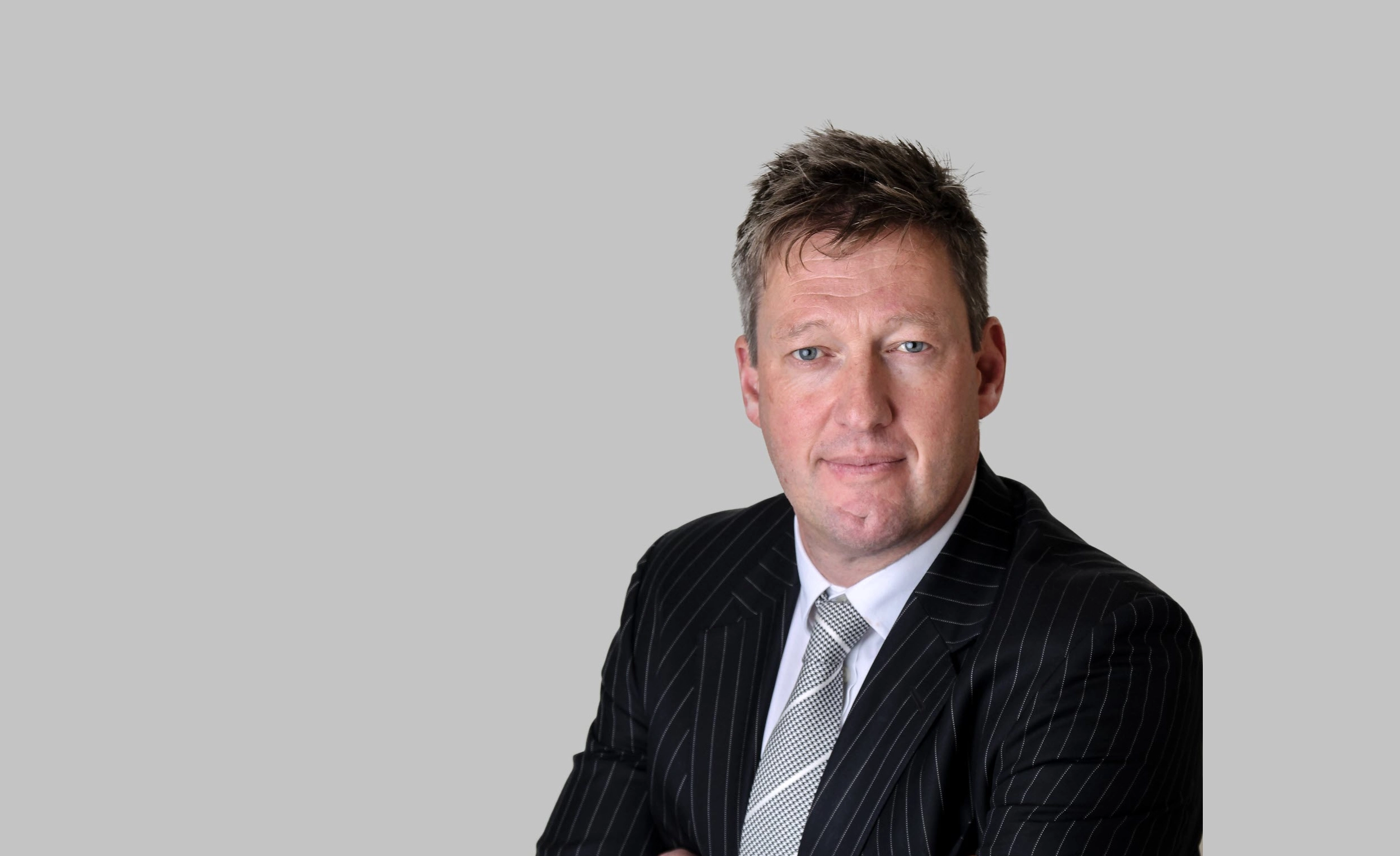 Financial & Professional Liability (FinPro) Insurance | Swiss Re